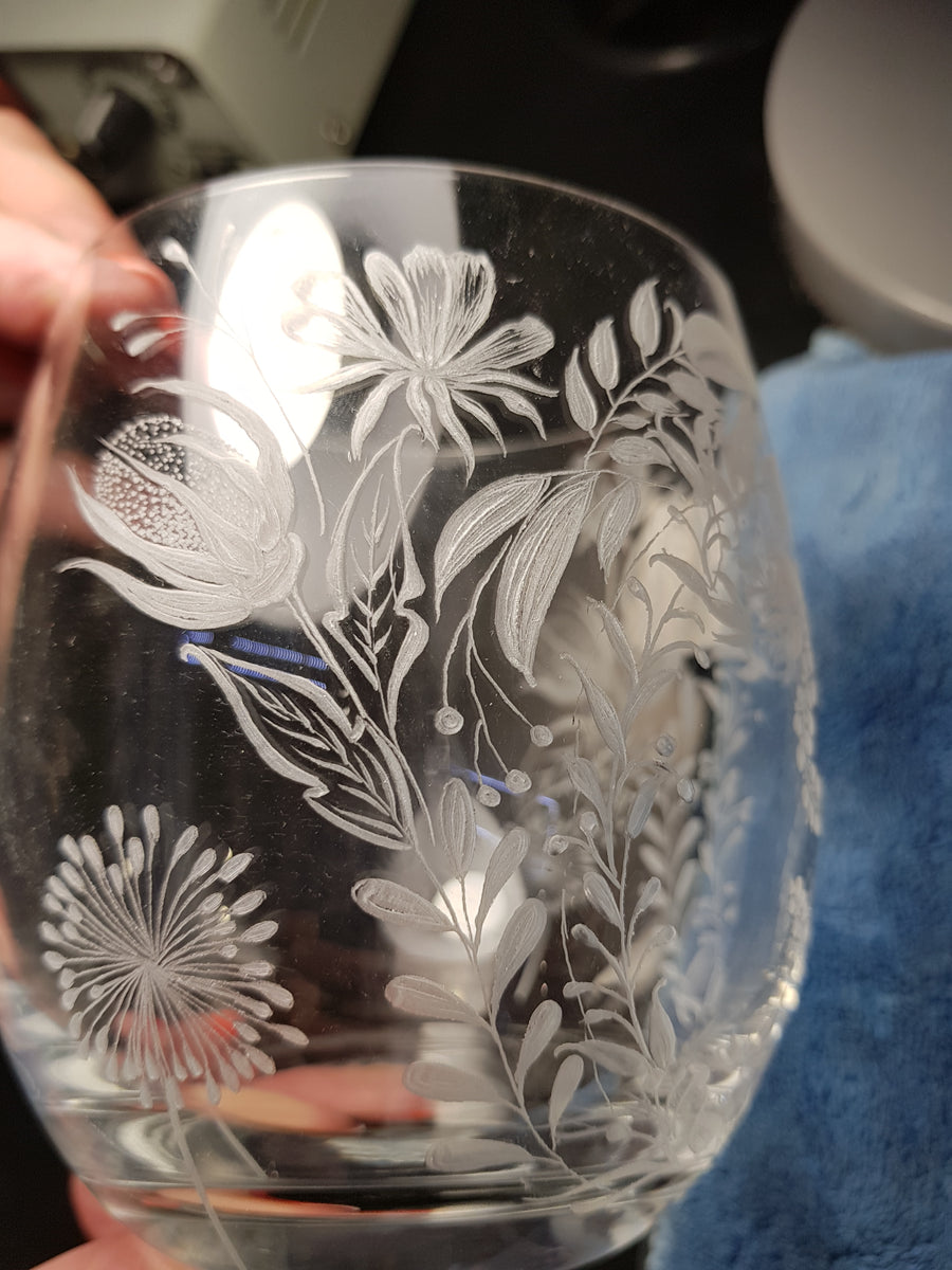 hand engraved glassware – gateway engravers