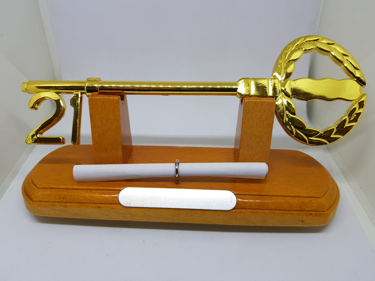 wooden gold 21st key incl engraving – gateway engravers